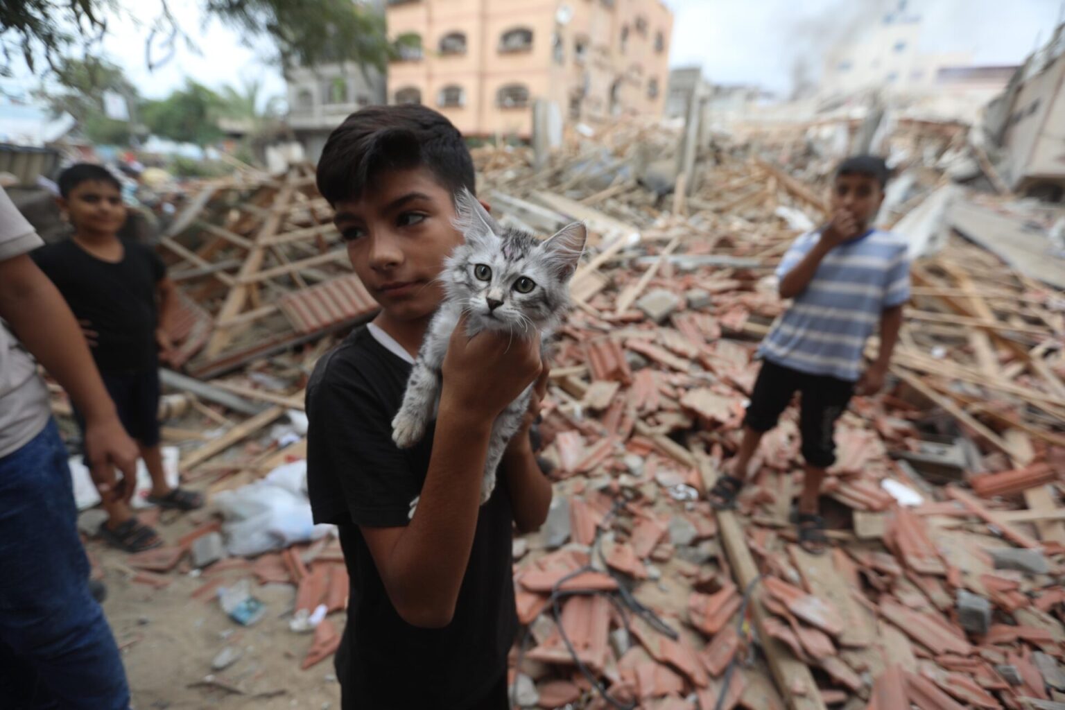 Juan Carrero condemns global indifference to tragedies in Gaza and ...