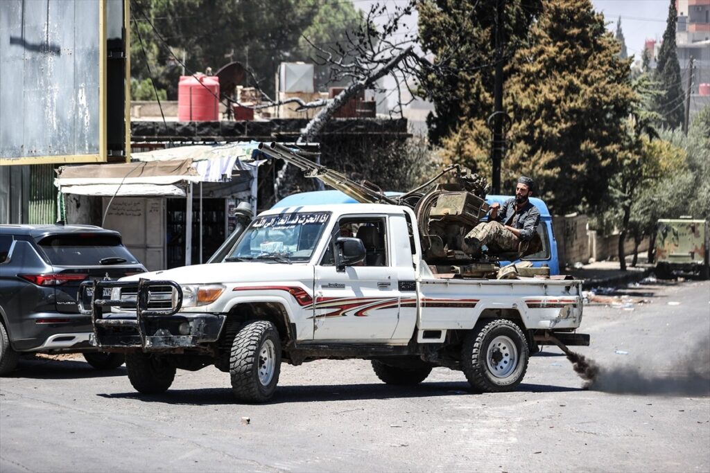 Syrian government forces withdraw from Suwayda amid Israeli airstrikes ...