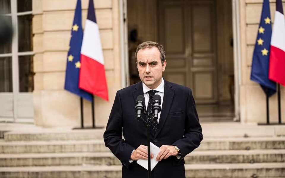French PM resigns hours after forming government, deepening political ...