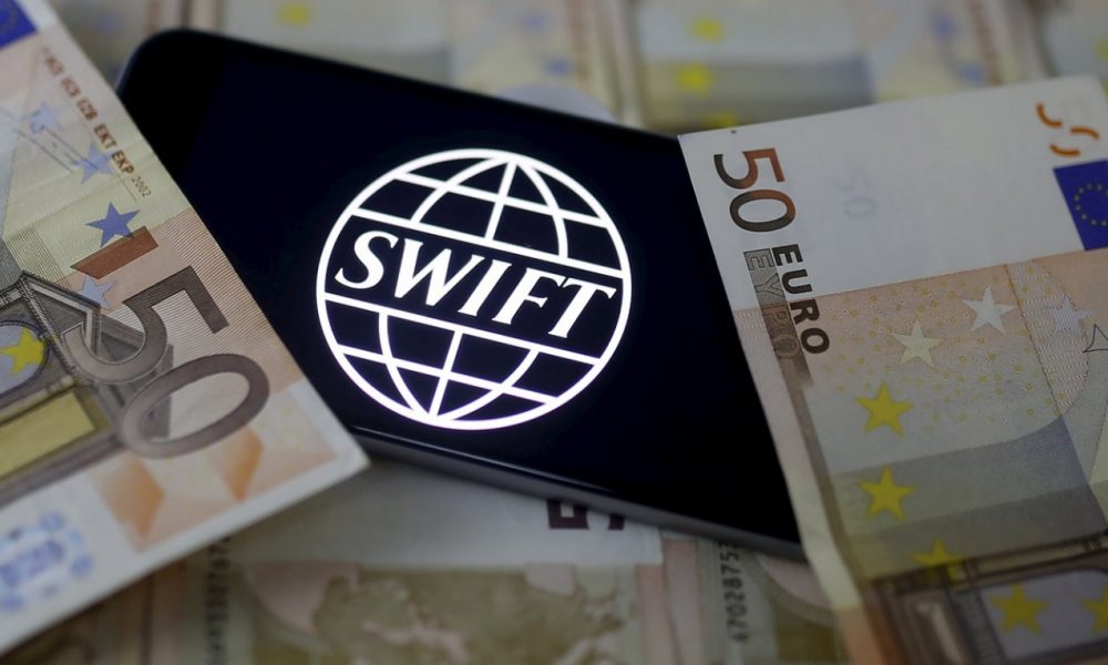 13 Rus bankası daha SWIFT'ten çıkarılacak - Harici